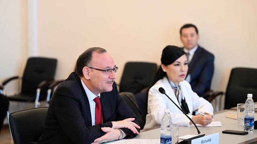 Jogorku Kenesh Deputy Meets OSCE Bishkek Office Head | Mirage News